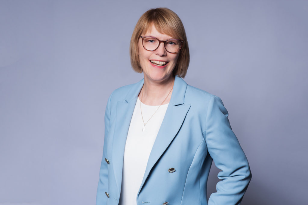 Customized Premium Linkedin Training - Premium Linkedin Training to ...